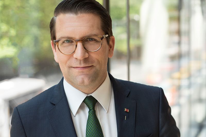 Alexander Neef soll früher Chef der Pariser Oper werden | MUSIK HEUTE